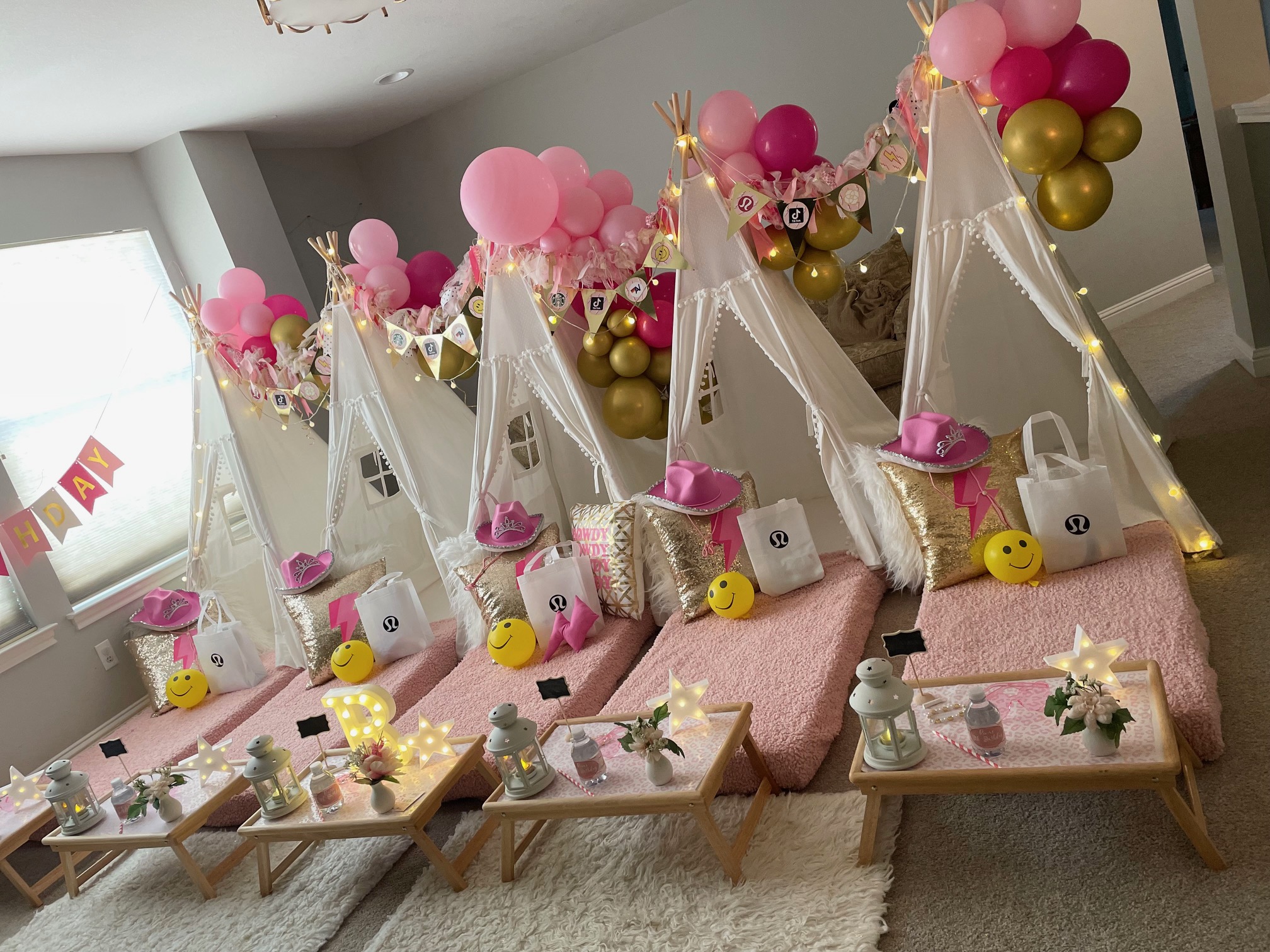 Themes – Little Sleepover Tents